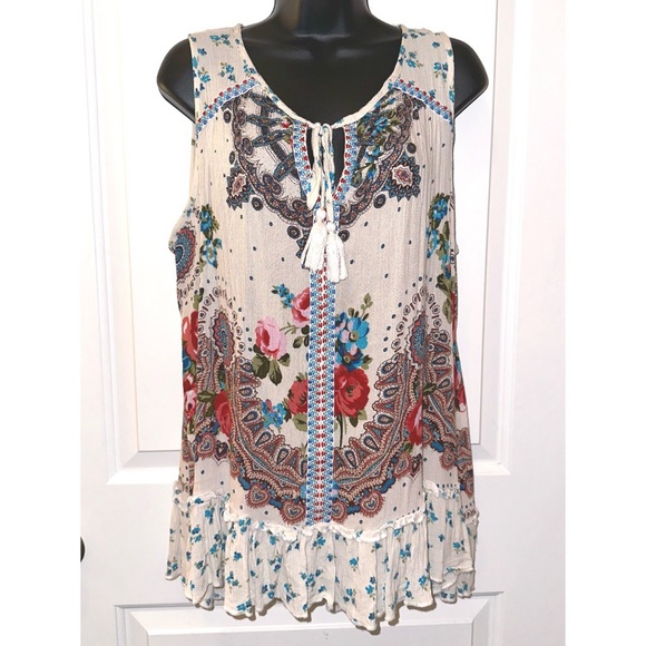 Bila | Tops | Bila Top | Poshmark